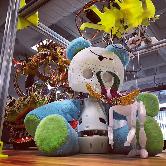 Puppet. Snake. Mask. Devil. Robot. LA DIABLITA ROBOT at Co-Creation ...